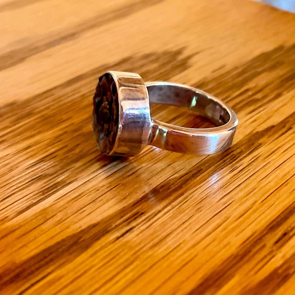 Unique Sterling Silver Ring - Gem